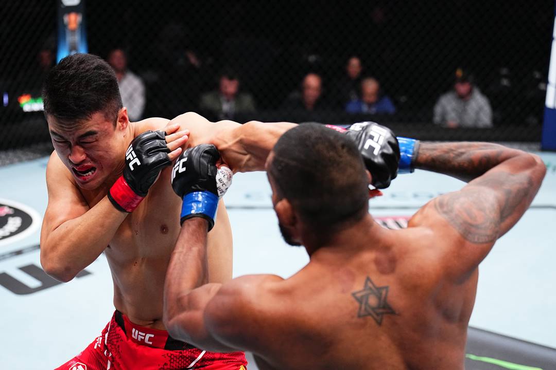 2024年2月18日UFC298 张明扬vs布伦森-里贝罗 – 战报[单场视频] Zhang Mingyang vs. Brendson ...