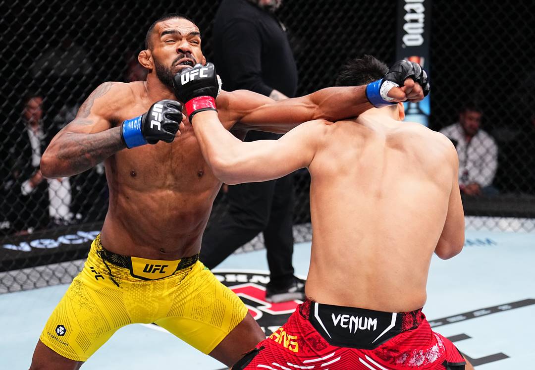 2024年2月18日UFC298 张明扬vs布伦森-里贝罗 – 战报[单场视频] Zhang Mingyang vs. Brendson ...